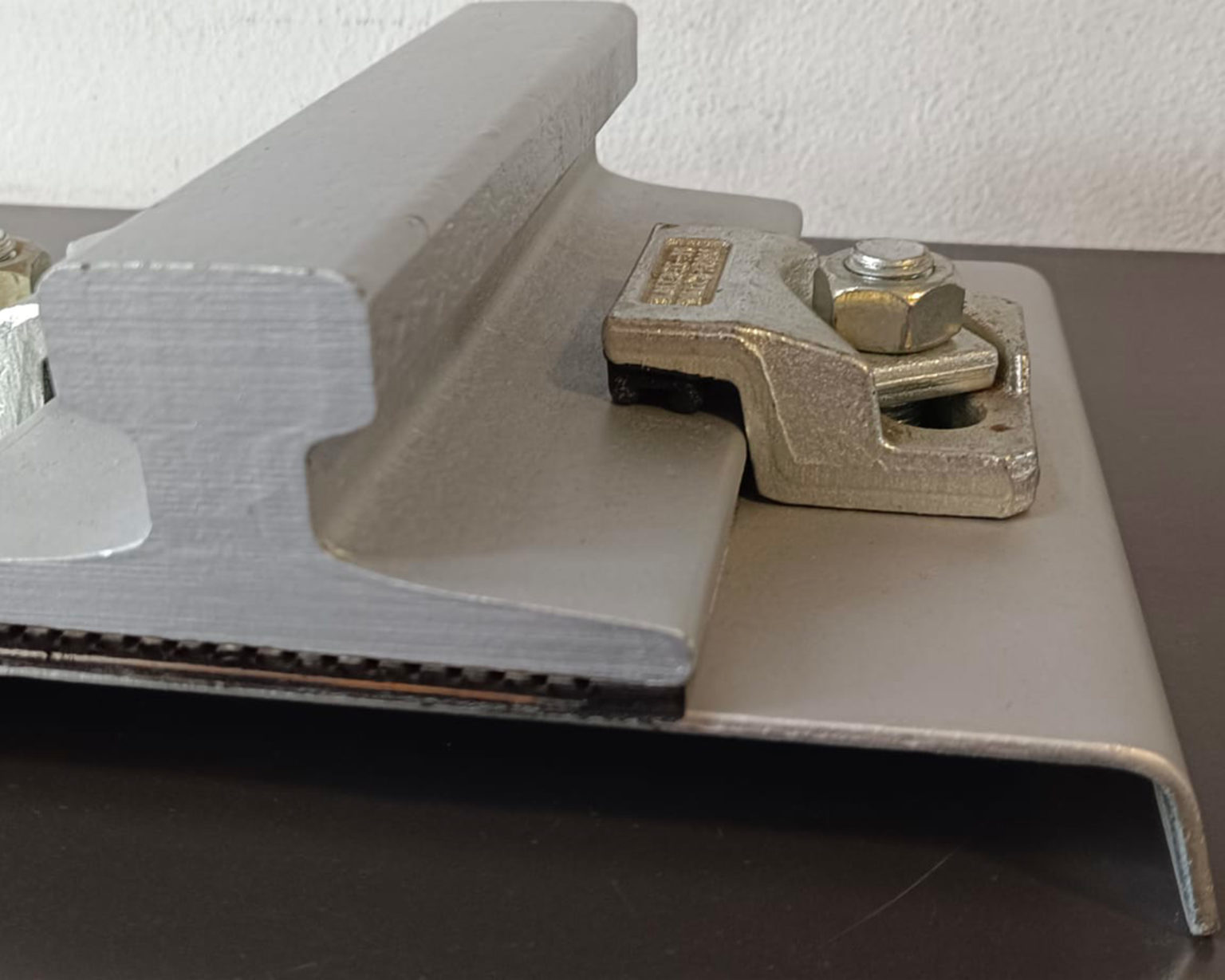 Raíles ferroviarios - VALENTE SPA